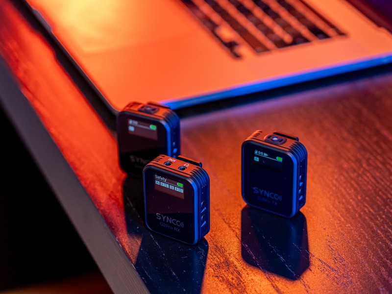 How to connect wireless microphone to laptop? – SYNCO